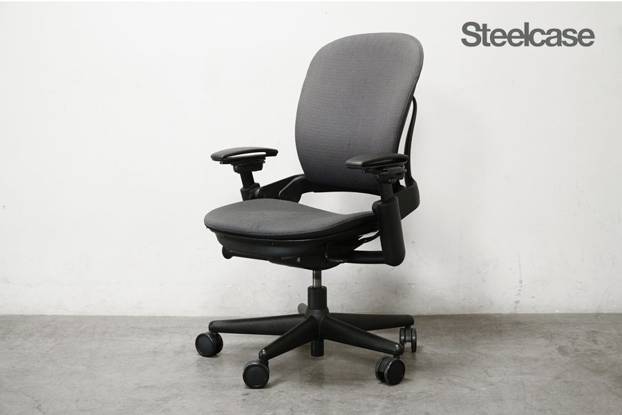 【やや傷や汚れあり】スチールケース リープチェア V2 中古 クッション Steelcase Leap 中古オフィス家具 OAチェア レッド ...