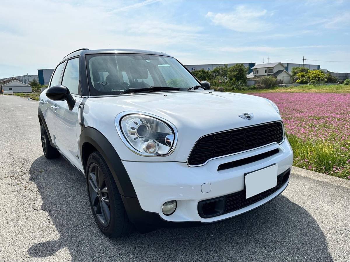 【走行距離 199,000 km】BMW MINI R60 MINI ミニクロスオーバー クーパーS WHITE&BLACKルーフ （内外装 ...