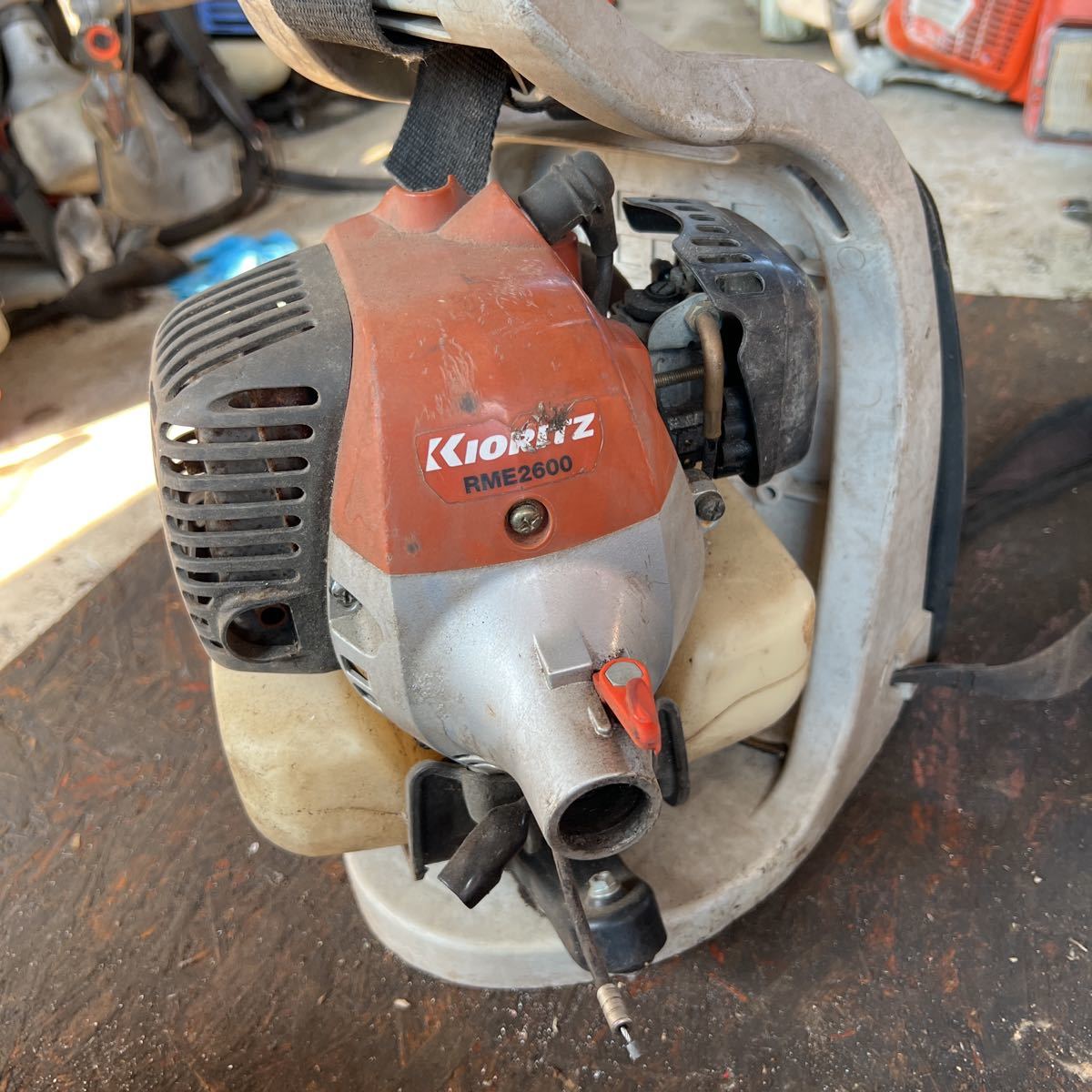 【全体的に状態が悪い】KIORITZ 共立 RME2600 エンジン部品 草刈機 刈払機 ジャンクの落札情報詳細 - ヤフオク落札価格検索 オークフリー