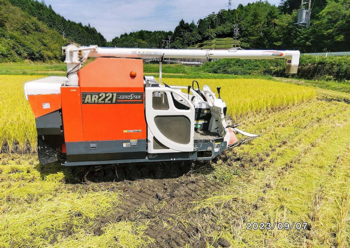 【やや傷や汚れあり】引取り限定品 クボタコンバインAR221 自動水平の落札情報詳細 - ヤフオク落札価格検索 オークフリー