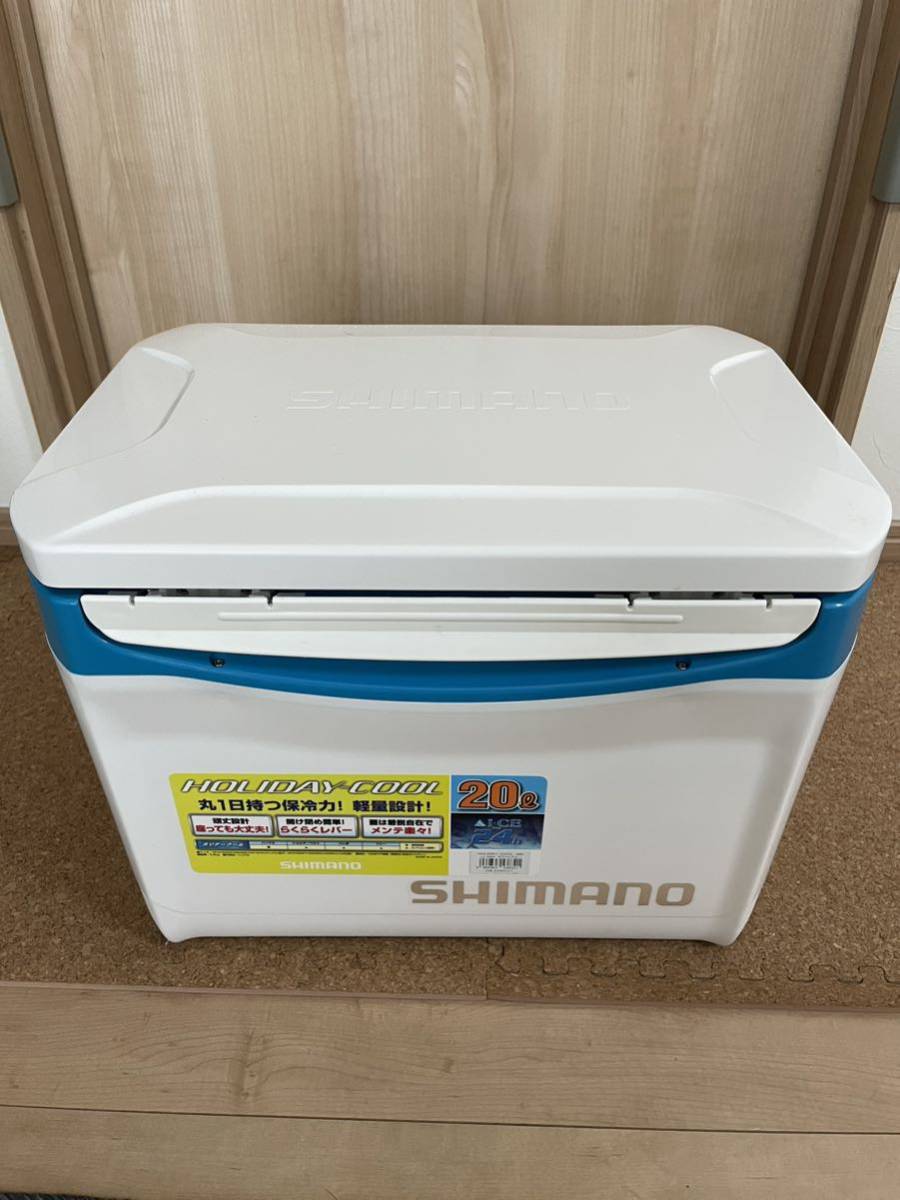 【目立った傷や汚れなし】☆超美品 シマノ ホリデークール 200 20l Lz 320q ホワイトブルー クーラーボックス Holiday