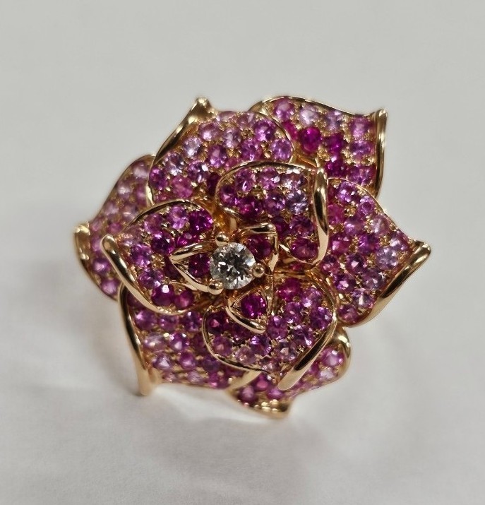 【やや傷や汚れあり】 K18 D0.1/R0.65/S1.60 リング 約9.8g デザインリング ゴールド ダイヤモンド （NK9-52）の ...