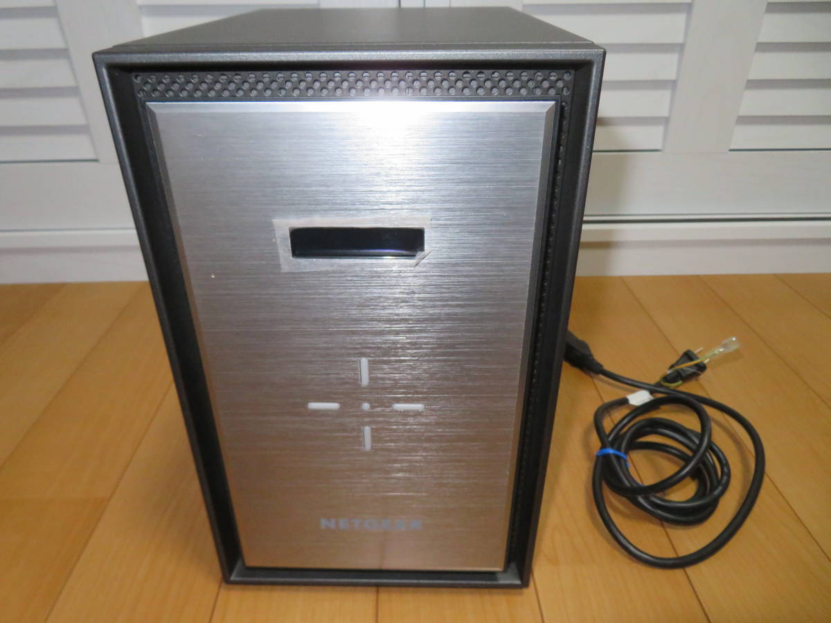 【中古】Netgear RND4000-100AJS ReadyNAS NV+ 4TB(1TB×4) 4ベイタイプ デスクトップ型ネットワーク ...