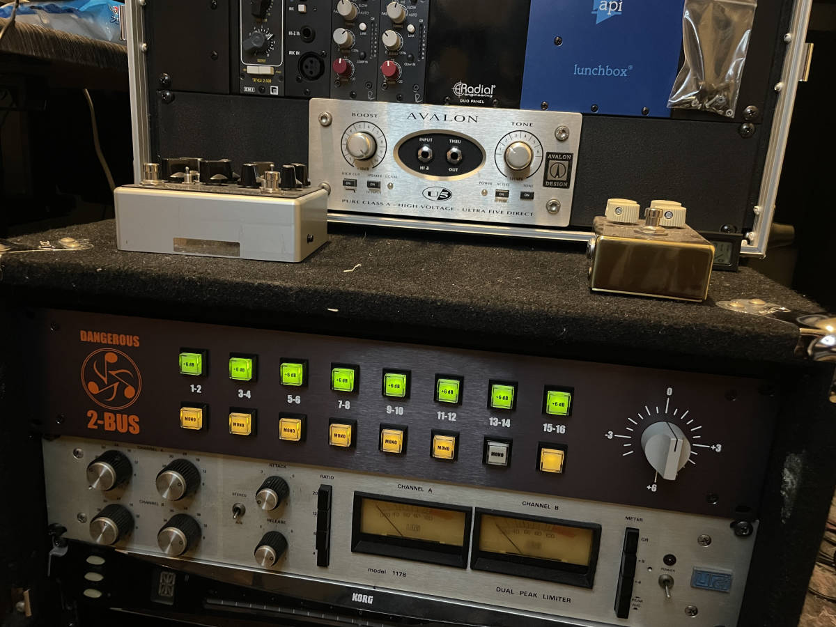 絶版品 API 8200A 8ch サミングミキサー 2520オペアンプ搭載 IUサイズ の落札情報詳細 - ヤフオク落札価格検索 オークフリー