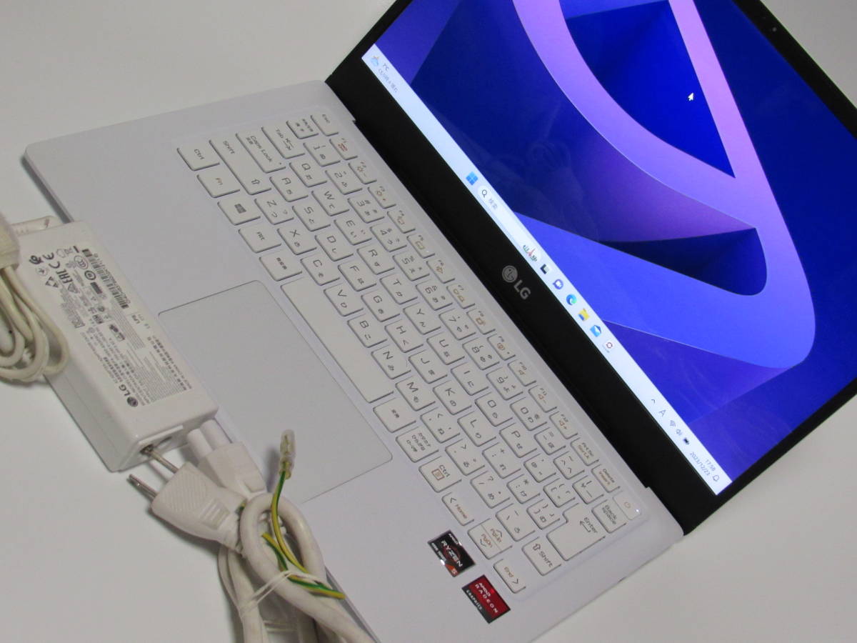 【傷や汚れあり】超軽量 980g LG Ultra PC 13U70P-GR54J1 AMD Ryzen 5 4500U 4.00GHz SSD 512GB 8GB 13.3インチ Win11 ...