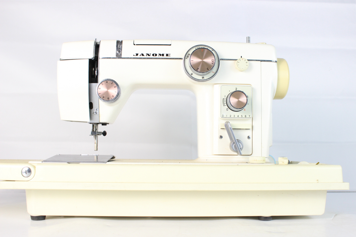 【目立った傷や汚れなし】67787 動作未確認 美品 JANOME ジャノメ ミシン 661型 N-265 コンパクトミシン ハンドクラフト ...