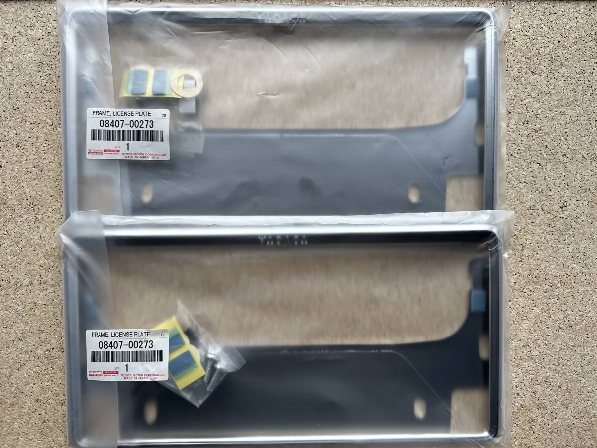 【未使用】トヨタTOYOTA 純正 デラックス ナンバーフレーム【2枚セット】フロント/リア用 08407－00273の落札情報詳細 - ヤフオク落札価格検索 オークフリー