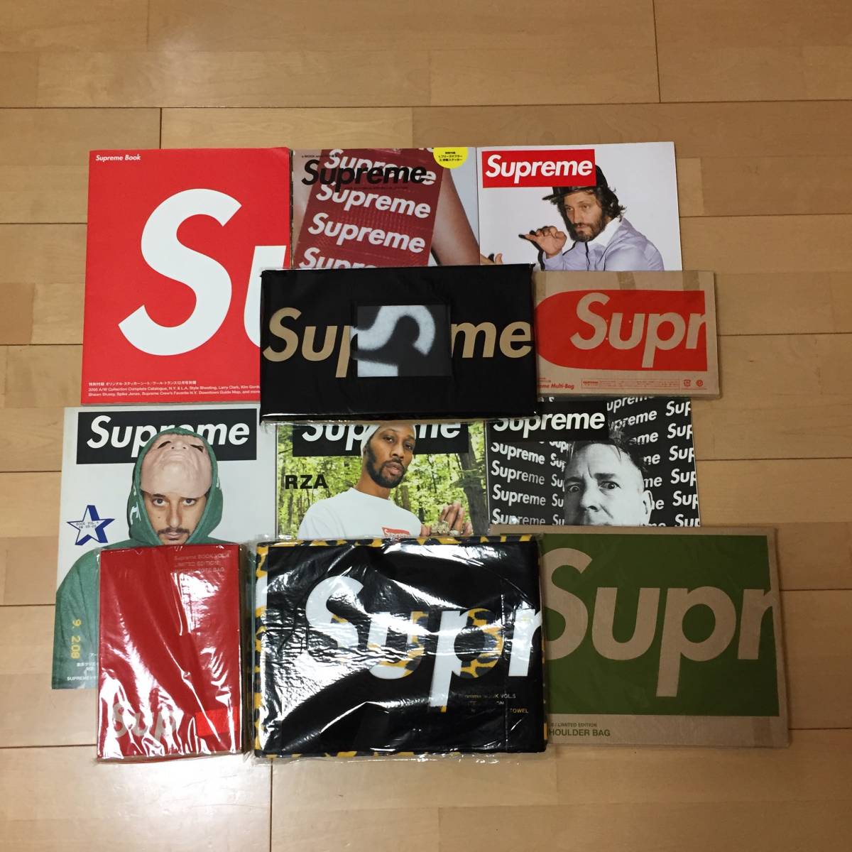 【目立った傷や汚れなし】レア Supreme Book 全6巻セット ステッカー 付録 シュプリーム ボックスロゴ Box Logo ムック本 ...