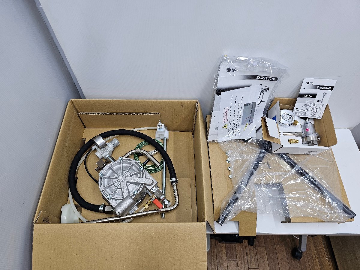 【未使用】【未使用】新品 旭サナック ニューマチック ダイアフラムポンプ PD40 レギュレータ AR70 スタンド付き 最大圧力0.7MPa ...