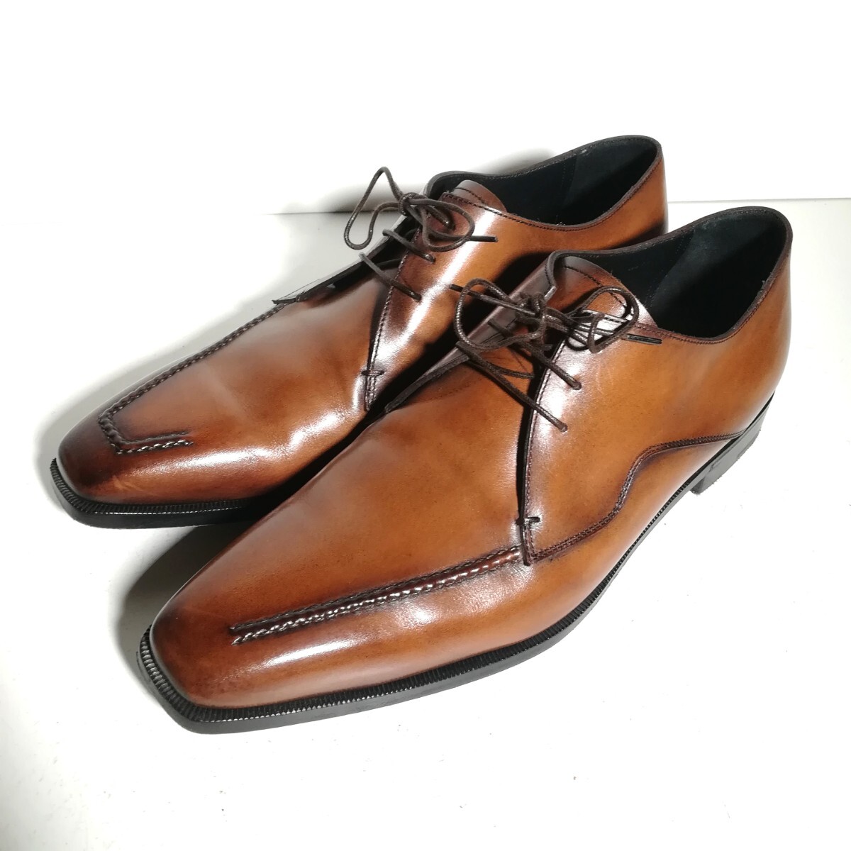 【目立った傷や汚れなし】c0252 【数回着用程度・美品】 ★ベルルッティ Berluti★ レザーシューズ 8 1/2 茶 ドレスシューズ ...