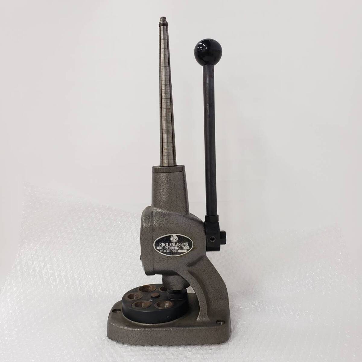 【全体的に状態が悪い】M2984(064)-549/KA8000 MKS RING ENLARGING AND REDUCING TOOL ART.NO.473 指輪用機械 リング ...