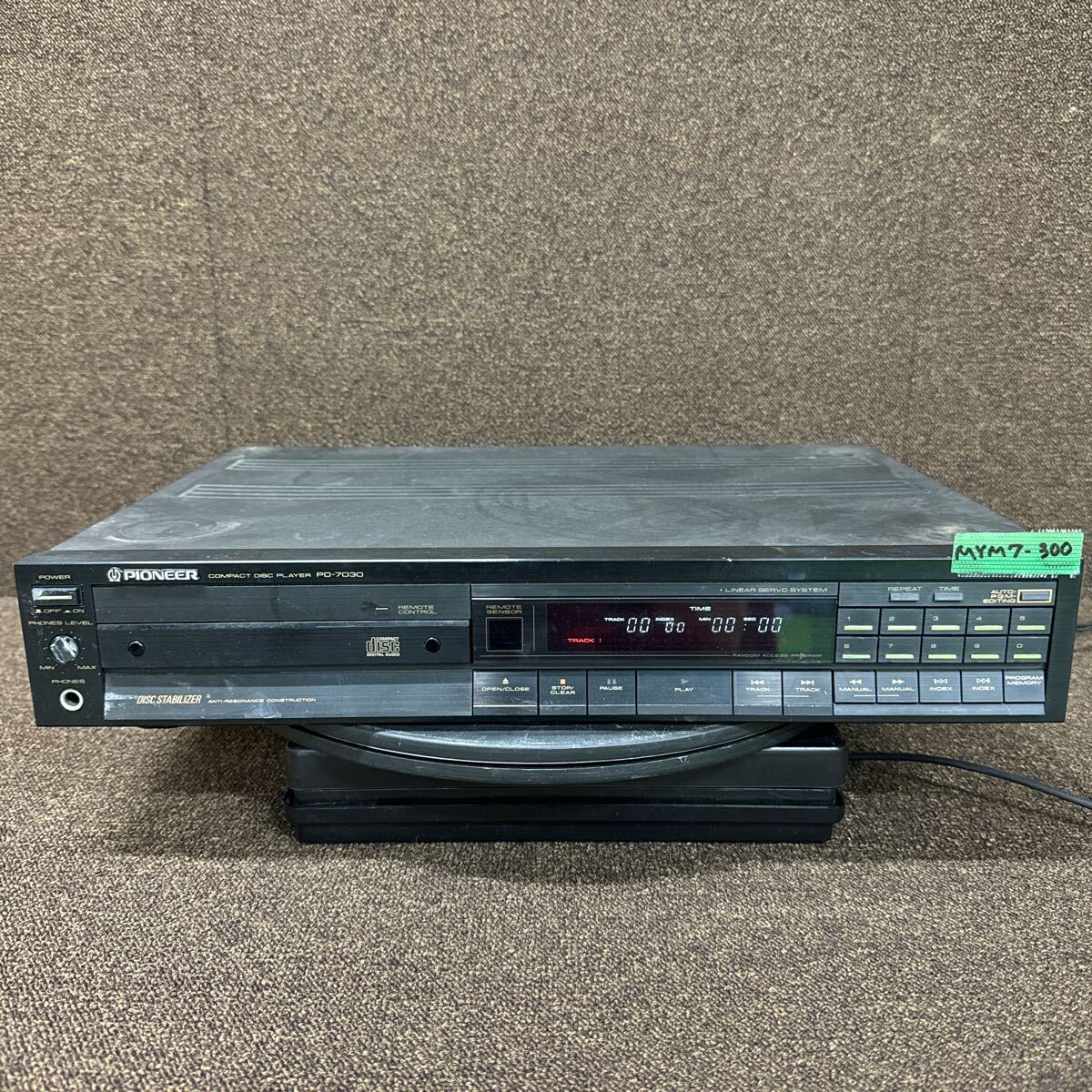 【傷や汚れあり】MYM7-300 激安 PIONEER COMPACT DISC PLAYER PD-7030 CDプレーヤー 通電OK 中古現状品 ※3回再出品で処分の落札情報詳細 ...