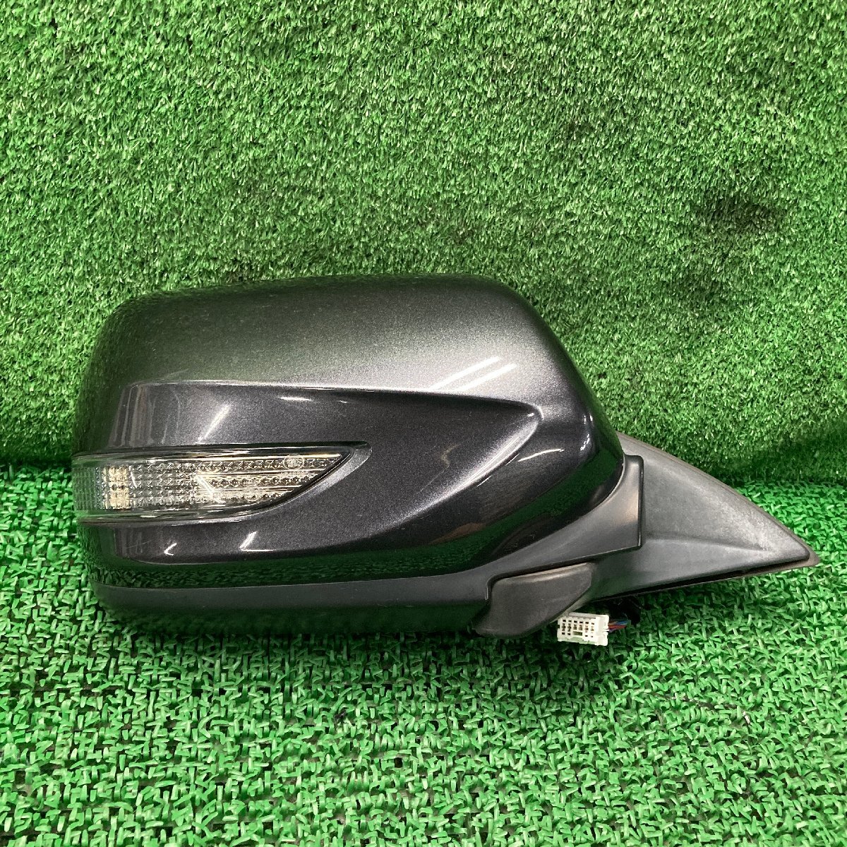 【やや傷や汚れあり】♪♪レガシィ BM9 右ドアミラー R側 グレーF3T カプラ1ケ9P ヒーター付 作動・点灯確認済 (W6767)♪♪の ...