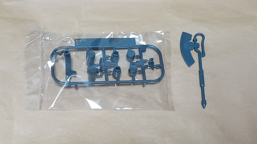 【未使用】【MG 1/100 ザクII Ver.2.0 左腰用バズーカ予備弾ケース+ヒートホーク】ホワイトオーガーのPパーツ 機動戦士ガンダム MS IGLOO 2 重力戦線の落札情報詳細 ...