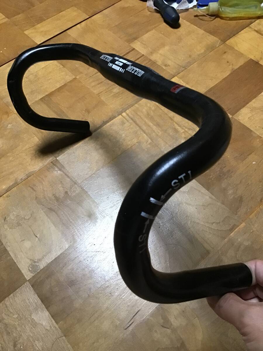 【傷や汚れあり】【即決】 NITTO 日東 ドロップハンドル M194 SSB 芯芯400mm ブラック Φ31.8 M194SSBの落札情報 ...