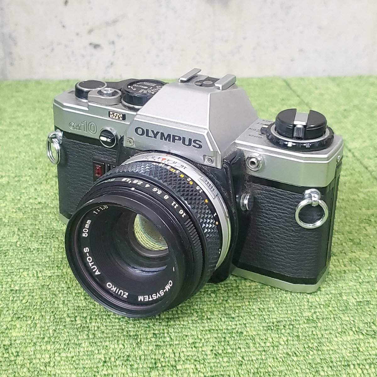 【傷や汚れあり】【ジャンク】OLYMPUS/オリンパス olympus om10 一眼レフフィルムカメラ 50mm 1:1.8 35-70mm 1:4 1:4.5 f=100-200mm ...
