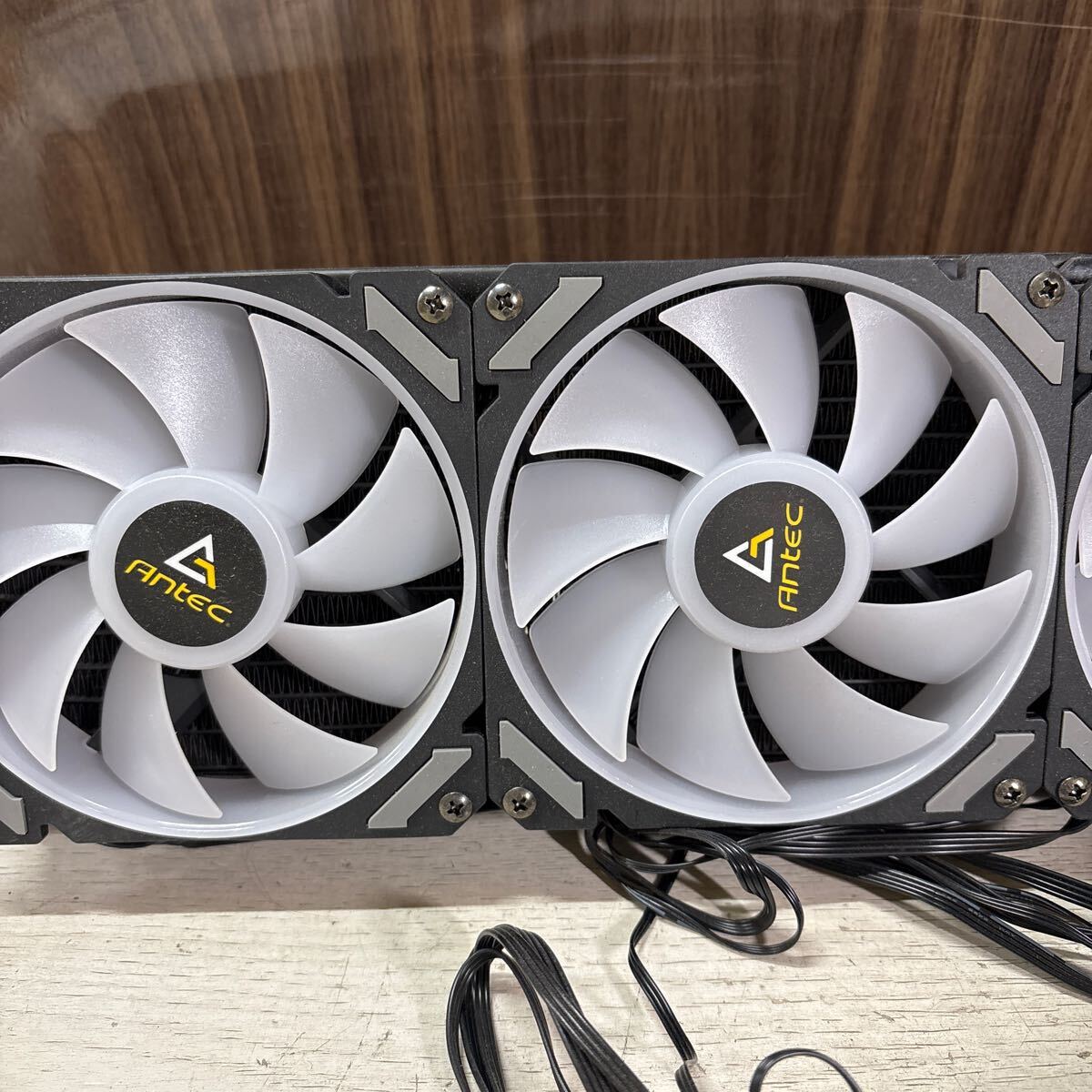 【傷や汚れあり】DB1-55 激安 CPUクーラー PC デスクトップ 水冷パーツ Antec Symphony360 ARGB 現状品の落札情報詳細 - Yahoo!オークション落札価格検索 ...