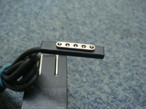 【やや傷や汚れあり】Microsoft AC ADAPTER Model:1512 12V~2A Microsoft Surface 1514 1516 Surface RT RT2対応の落札 ...