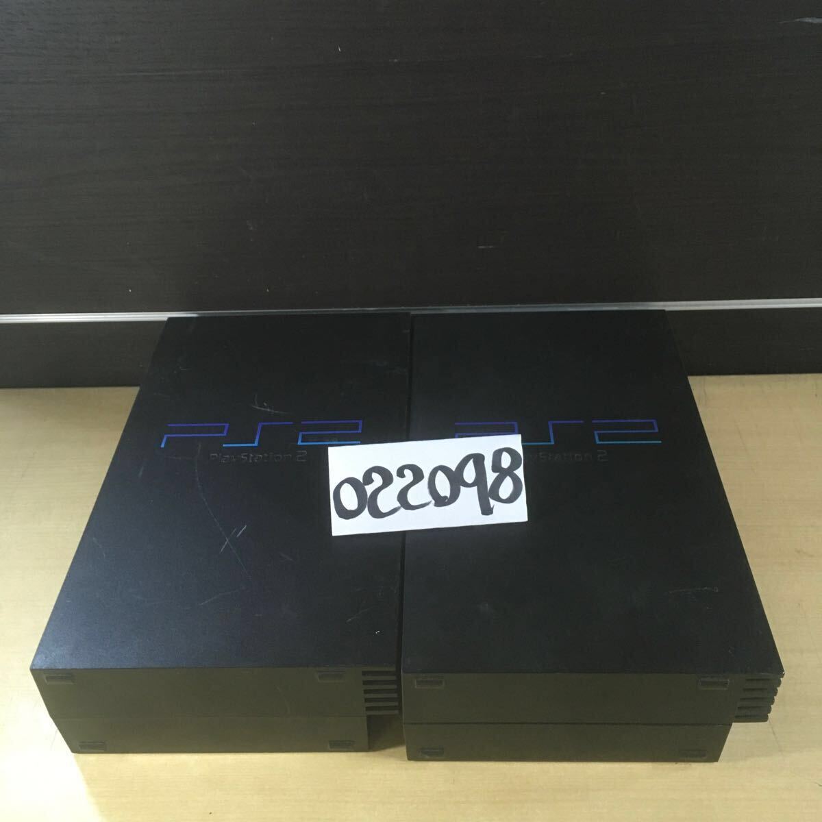 【全体的に状態が悪い】(022098E) SONY SCPH- 30000/10000 PlayStation 2 PS2 プレイステーション2 プレステ 2 本体のみ ジャンク品 2台セット ...