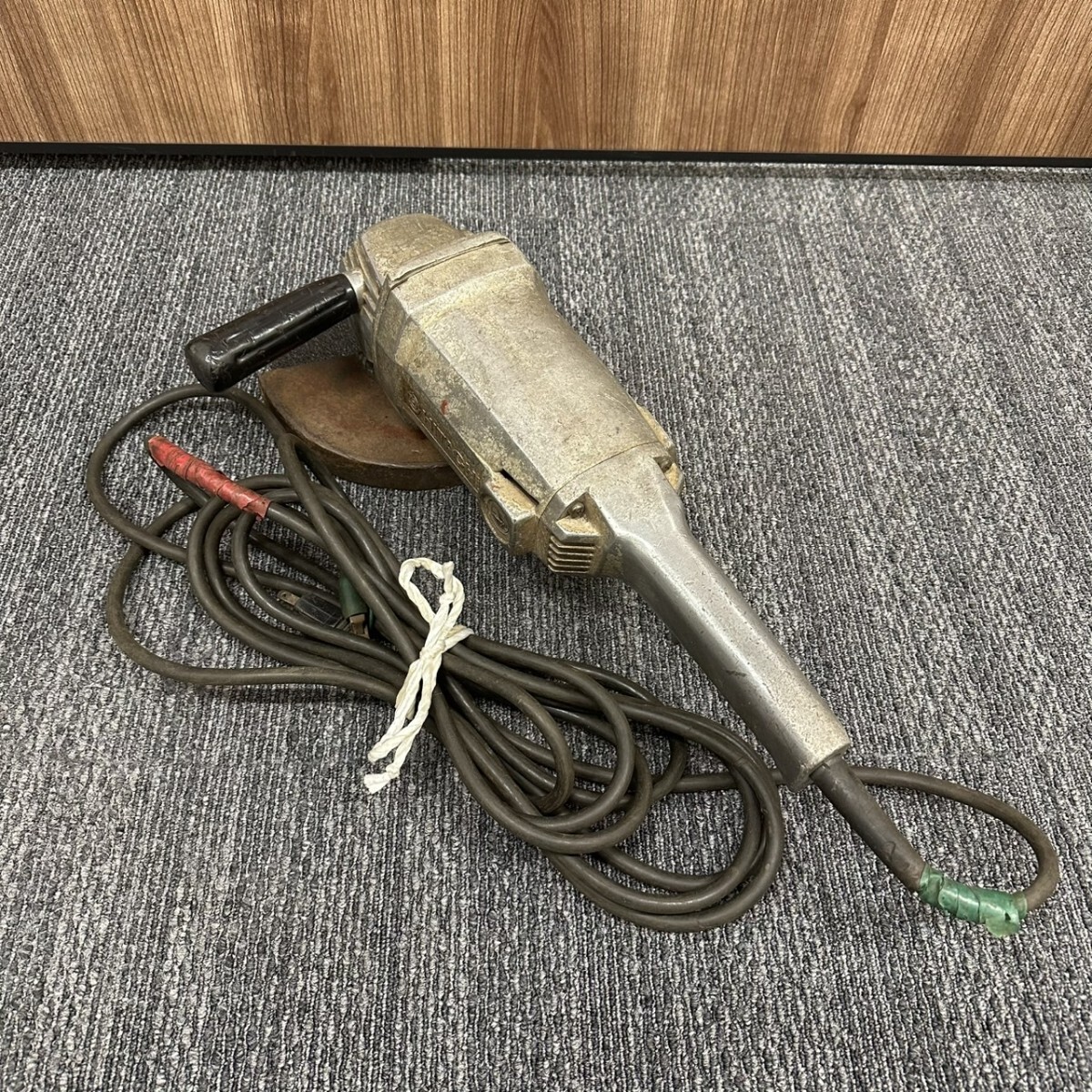 【傷や汚れあり】見★1円〜動作確認済み 日立工機 日立 HITACHI 180mm 電気ディスクグラインダ PDH-180C 電動工具 電気 DIY用品 電気コードビニール亀裂ありの落札情報 ...