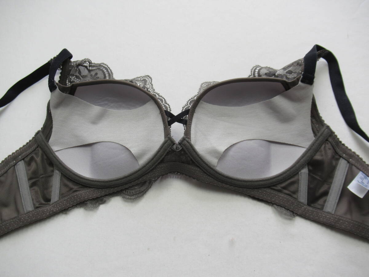 【やや傷や汚れあり】0604 100 ワコール ブラジャー E70 グレーの落札情報詳細 - Yahoo!オークション落札価格検索 オークフリー