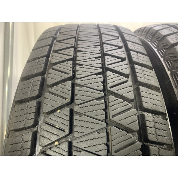 【やや傷や汚れあり】2023年製 9分山 ブリヂストン BLIZZAK DM-V3 225/65R17 102S 4本/札幌市手渡し可/中古スタッドレスタイヤ(冬タイヤ) RAV4 F_128 ...