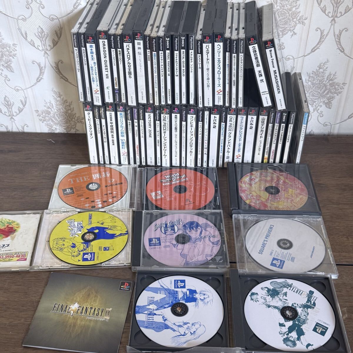 【傷や汚れあり】初代PlayStation（PS1）ソフト 大量まとめ売り FF7/FF9/DQ7/MGS/天誅弐/武蔵伝/ストII ZERO 2の落札情報詳細 - Yahoo!オークション ...