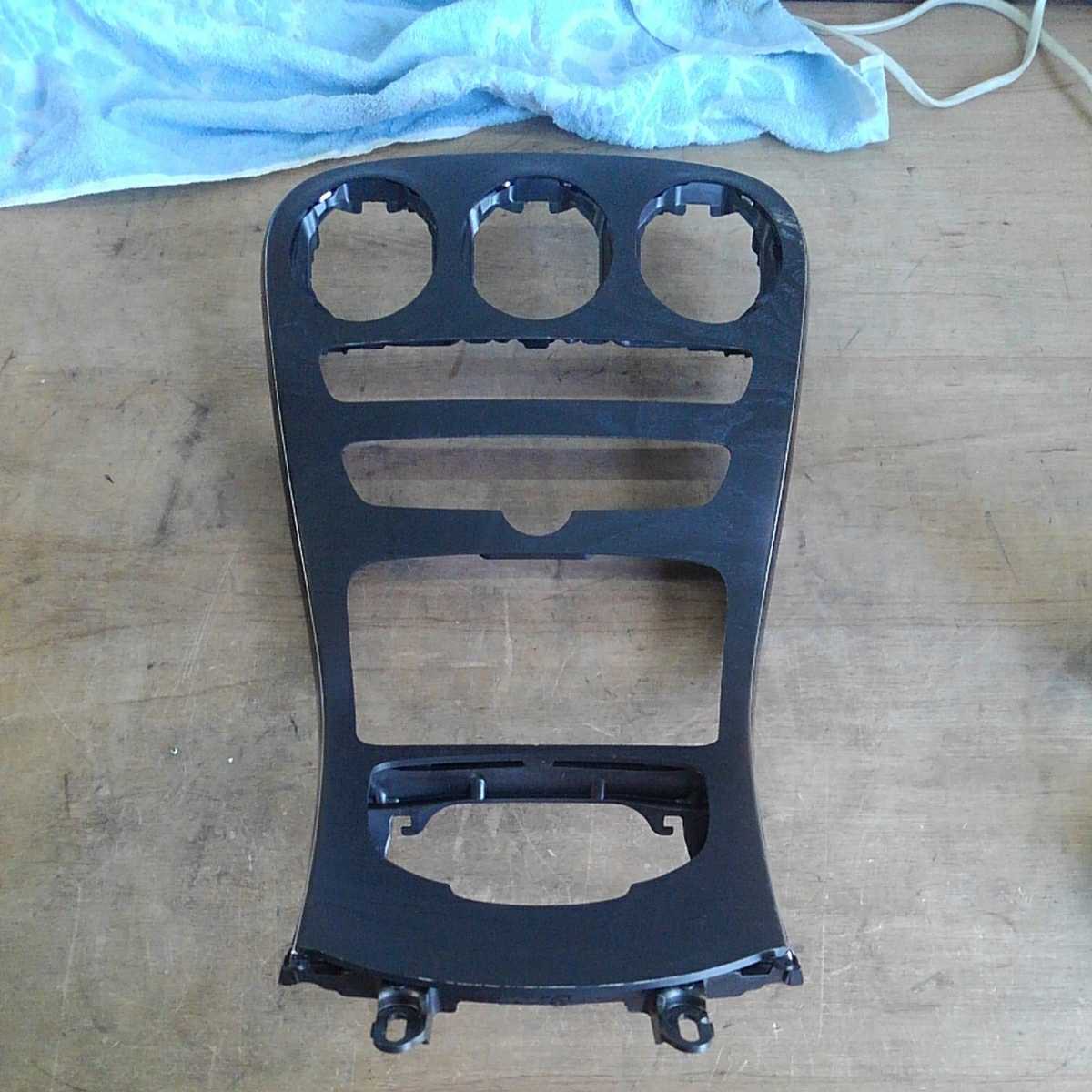 W205 Cクラス センターコンソールパネル A2056809504 の落札情報詳細 - Yahoo!オークション落札価格検索 オークフリー