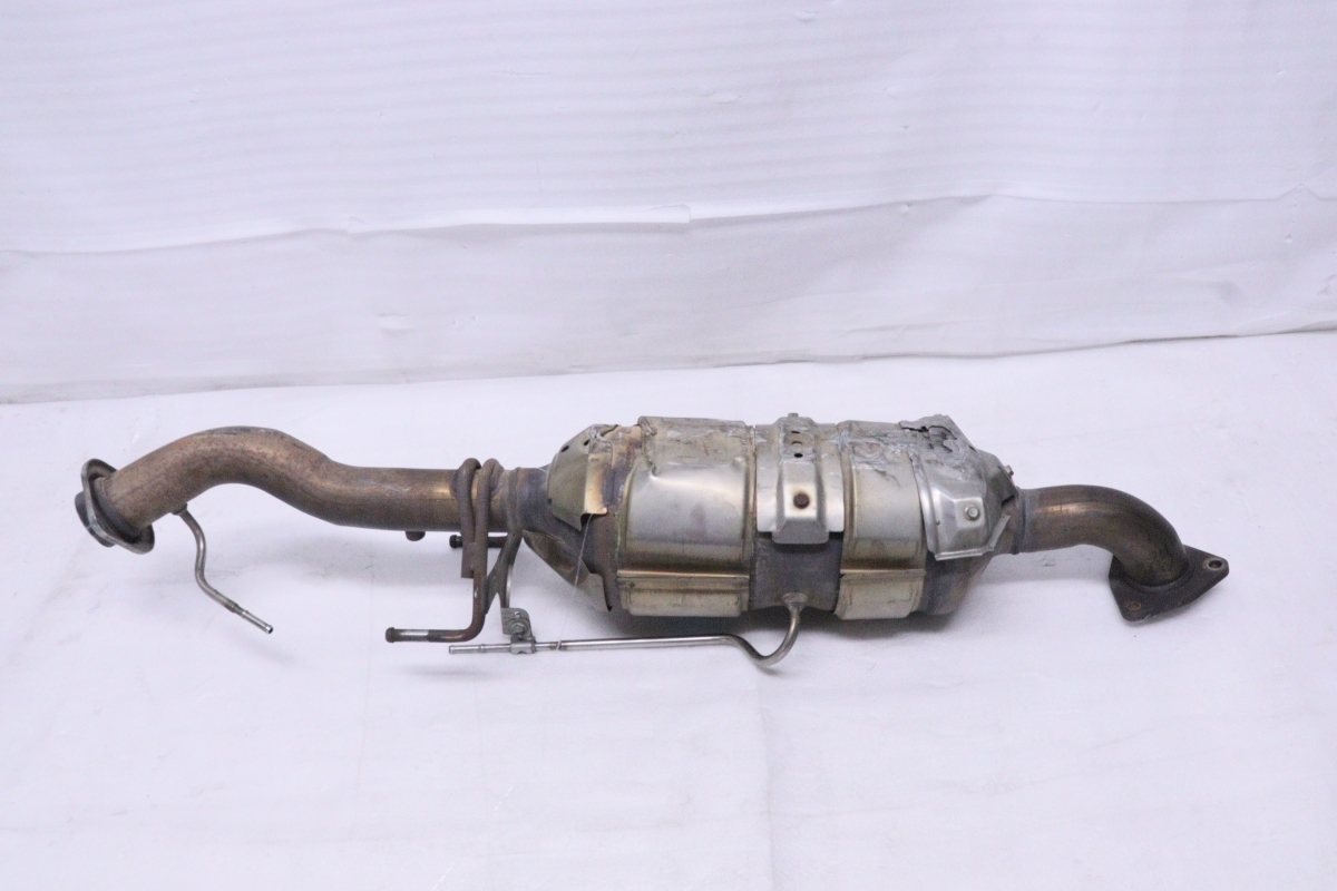 2122073★1KD-FTV(ディーゼル) 2WD用★200系 ハイエース フロントパイプ 【17410-30330】キャタライザー 触媒★ ...