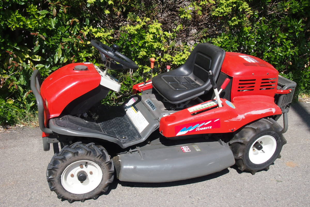 乗用草刈機 共立(オーレック) RM98A 21馬力エンジン HSTフットペダルあり 刈高無段階 360時間 直接手渡し限定の落札情報詳細 - Yahoo!オークション落札価格検索 オークフリー
