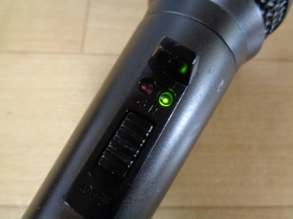 TOA ワイヤレスマイク WM-250-B32 B33ワイヤレスマイクロホン 2本セット ハンド形 マイク 800MHz帯 箱付の落札情報詳細 - Yahoo!オークション落札価格検索 オークフリー