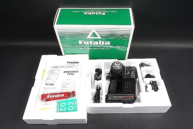 【やや傷や汚れあり】Futaba フタバ メガテック PCM 1024 FP-3PB プロポ FM 27MHz / S9601 サーボ ...