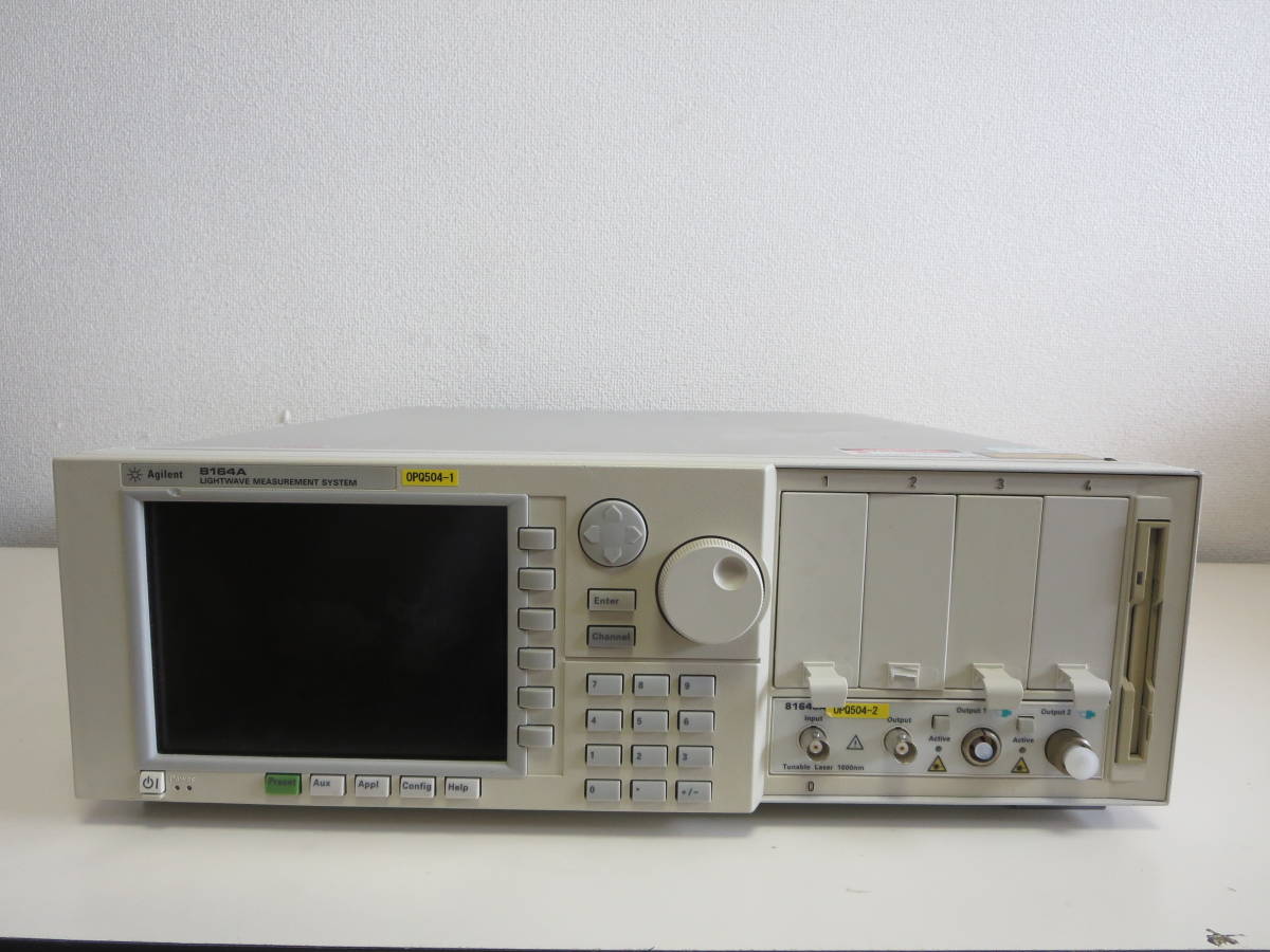 【目立った傷や汚れなし （詳細）】【動作確認済み】8164A/81640A ライトウェーブ・マルチメーター/波長可変レーザ光源 ...