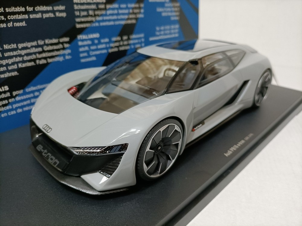 【未使用に近い】☆ Autocult 1/18 アウディ PB18 e-tron 2018の落札情報詳細 - ヤフオク落札価格検索 オークフリー