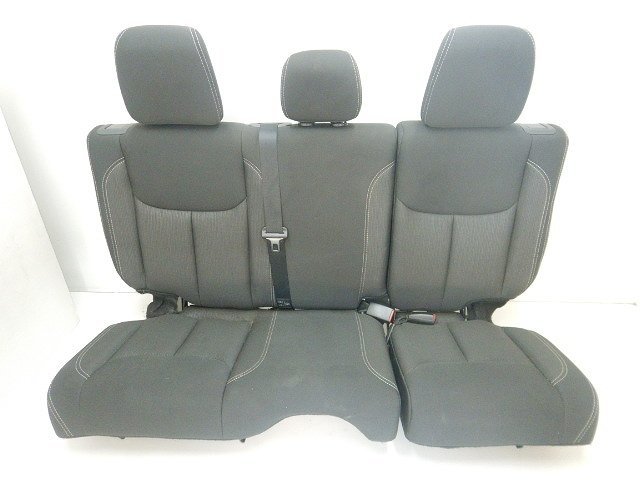 【傷や汚れあり】☆ ジープ ラングラー アンリミテッド サハラ JK 2014年 JK36L リアシート (在庫No:A32660) (7331)の落札情報詳細 - ヤフオク落札価格検索 オークフリー