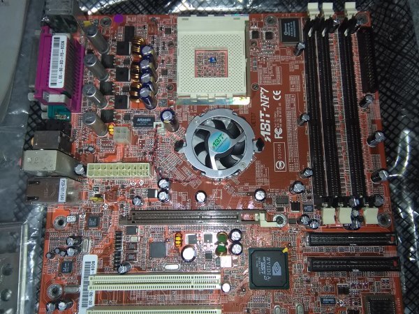 【やや傷や汚れあり】ABIT-NF7 マザーボード SocketA Socket462 パソコン認識確認済みの落札情報詳細 - ヤフオク落札価格検索 オークフリー