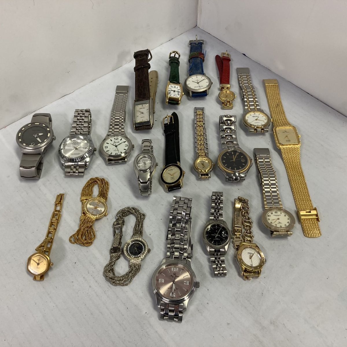 【傷や汚れあり】H051 腕時計 20本まとめ quattro EVANS JUVENIA vitaroso a Gianni Accardi Mavy Maison appetime ...