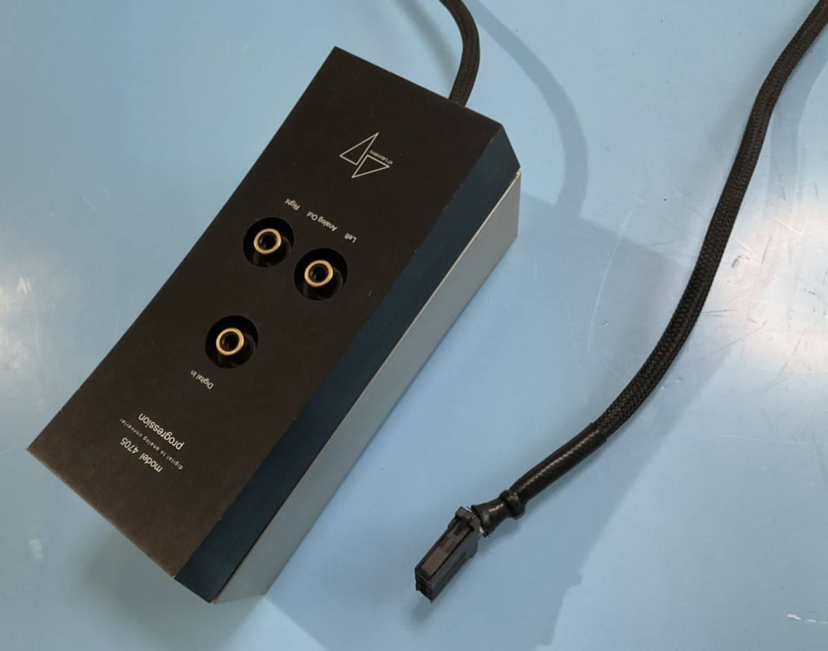 【やや傷や汚れあり】バッテリー電源DAコンバーター 47lab Model 4705 DAC Progression 社外品の電池ケース付の ...