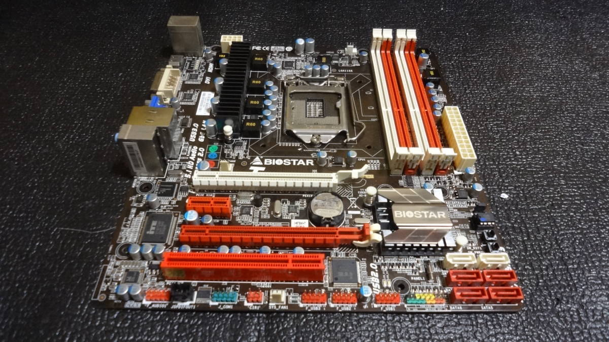 【やや傷や汚れあり】BIOSTAR TH67+ MicroATXマザーボード CPUソケット：LGA1155 中古動作品 I/Oパネル 取説 ...