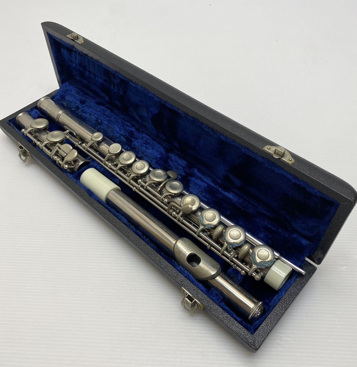 【やや傷や汚れあり】XE2622 HERNALS フルート S100 TOKYO JAPAN ハードケース 現状渡しの落札情報詳細 ...