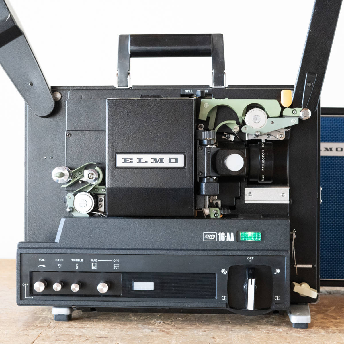 【傷や汚れあり】エルモ社 ELMO 16mm プロジェクター 16-AA 映写機 16ミリ PROJECTOR ライト点灯OK 昭和レトロの ...
