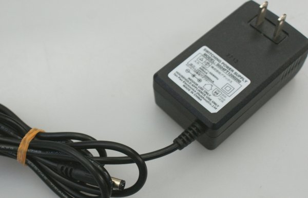 【目立った傷や汚れなし】 送料無料 アテックス ATEX ルルド AX-HL148専用 ACアダプター S024FT1200200 センタープラス 12V 2000mA 2A 5.5mm 2 ...