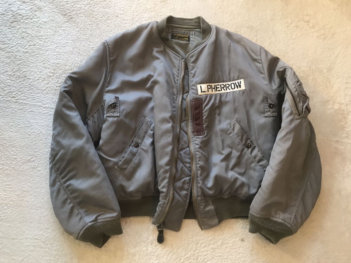 【やや傷や汚れあり】フェローズ PHERROWS MA-1 ネームテープ入り の落札情報詳細 - ヤフオク落札価格検索 オークフリー