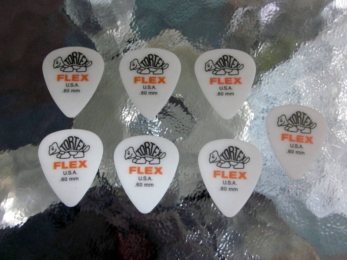 【未使用】★DUNLOP / TORTEX FLEX PICKS STD (0.60mm) 7枚セット 新品！未使用品！日本全国送料無料！の ...