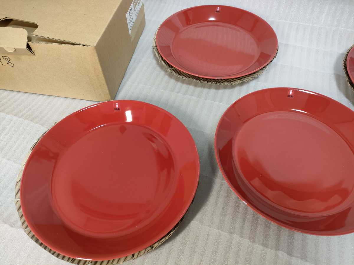 【未使用】☆新品 iittala TEEMA Red 21cmプレート 4枚セット ホリデー クリスマス 皿 イッタラ ティーマ レッド☆の ...