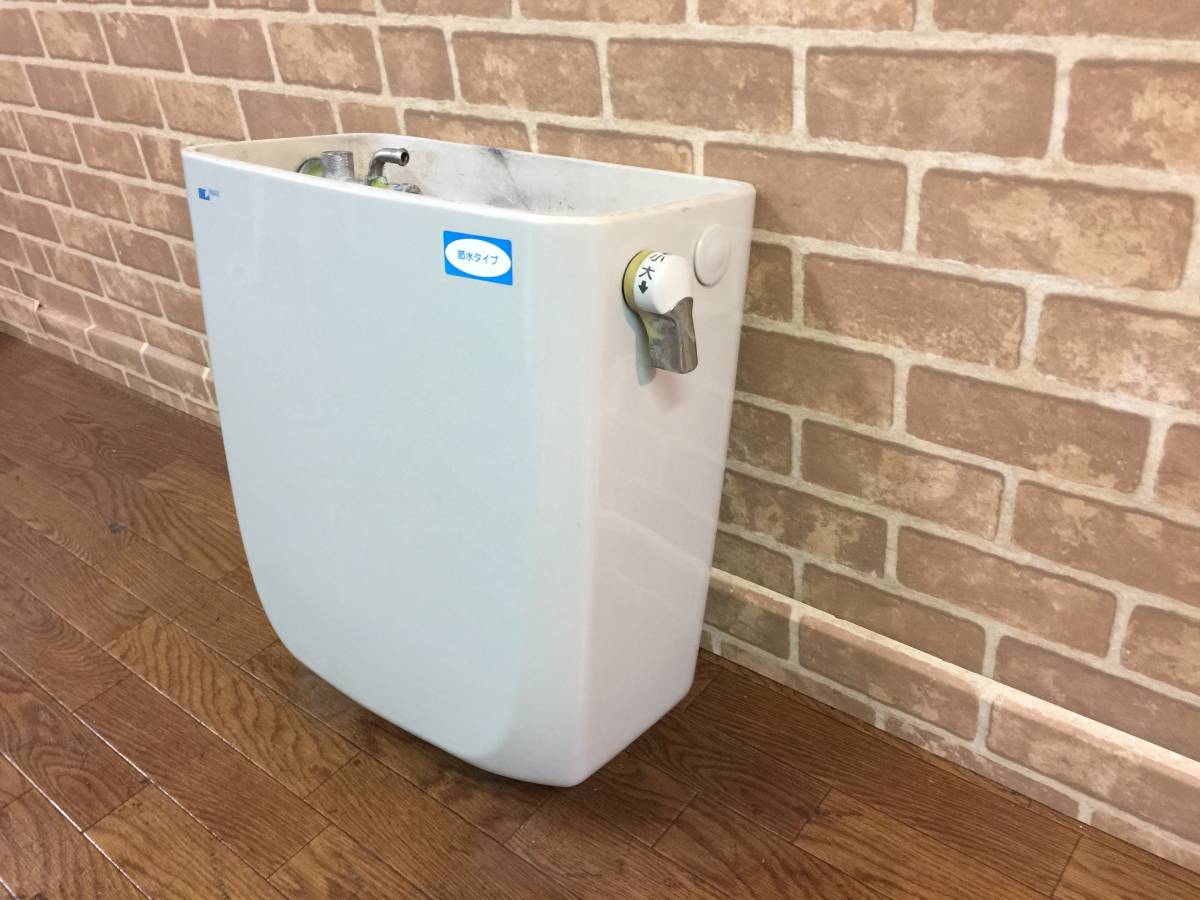 【傷や汚れあり】【中古・訳あり】INAX(イナックス) 洋式トイレ便器・ロータンク/タンクのみ(蓋なし)☆「DT-810UZ」☆#L62 ...