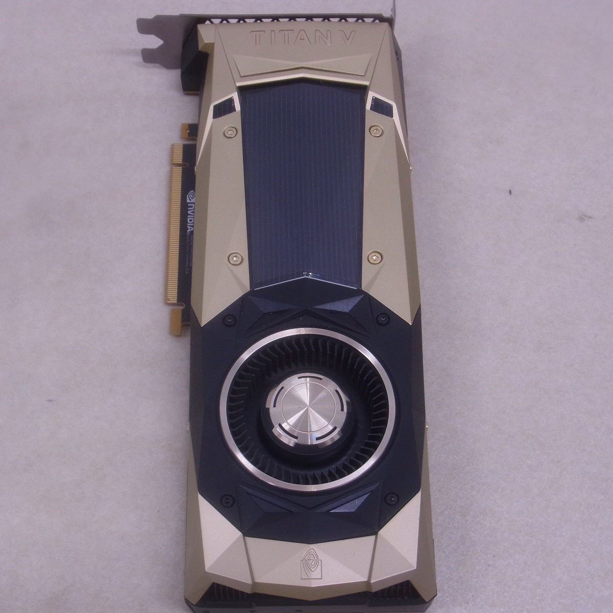 【傷や汚れあり】動作確認済 NVIDIA TITAN V MODEL PG500 グラフィックス カード GPU Volta グラボ タイタン ブイ エヌビディア 1円～【GM；VAT0078 ...