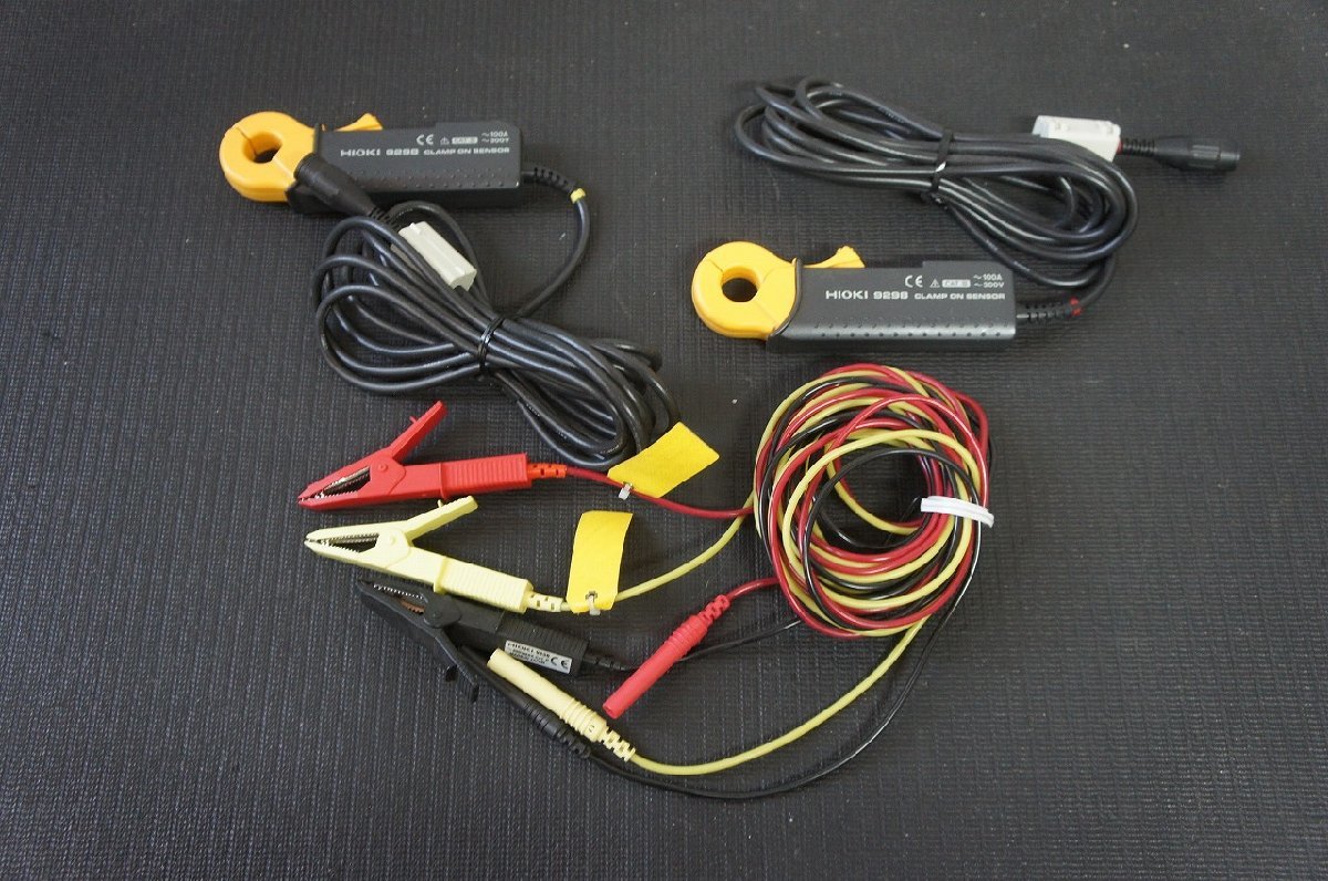 【やや傷や汚れあり】[KW][G034060]HIOKI 9298 CLAMP ON SENSOR 100A 300V × 2 ＋ HIOKI ...