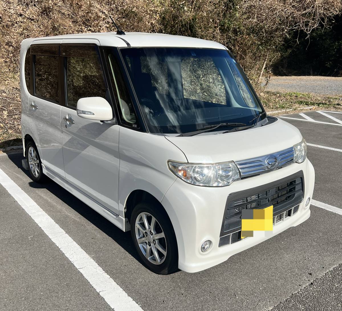 【傷や汚れあり】ダイハツ L375S L385S タントカスタム 後期 バンパーグリル メッキ ロアグリル 枠の落札情報詳細 - ヤフオク落札価格情報 オークフリー