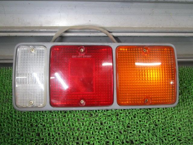 【傷や汚れあり】キャンター PA-FE82DEV 右テールランプ MK485641 IMASEN 1146-354 TTT /38974の落札情報詳細 - Yahoo!オークション落札価格検索 ...